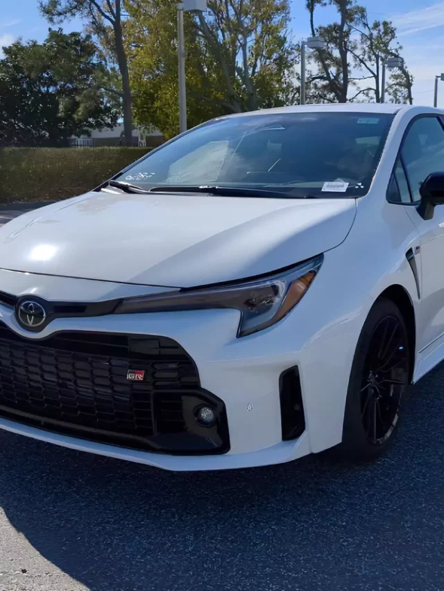 GR Corolla Lidera Vendas Sobre o Civic Type R no Brasil - Planet Cars